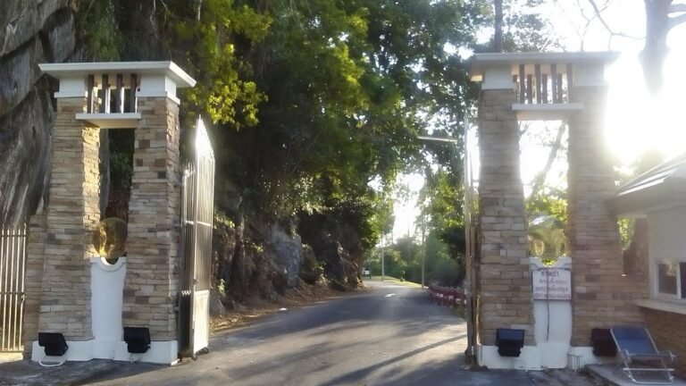 20 Popular Places to Visit in Satun | Travelertopia